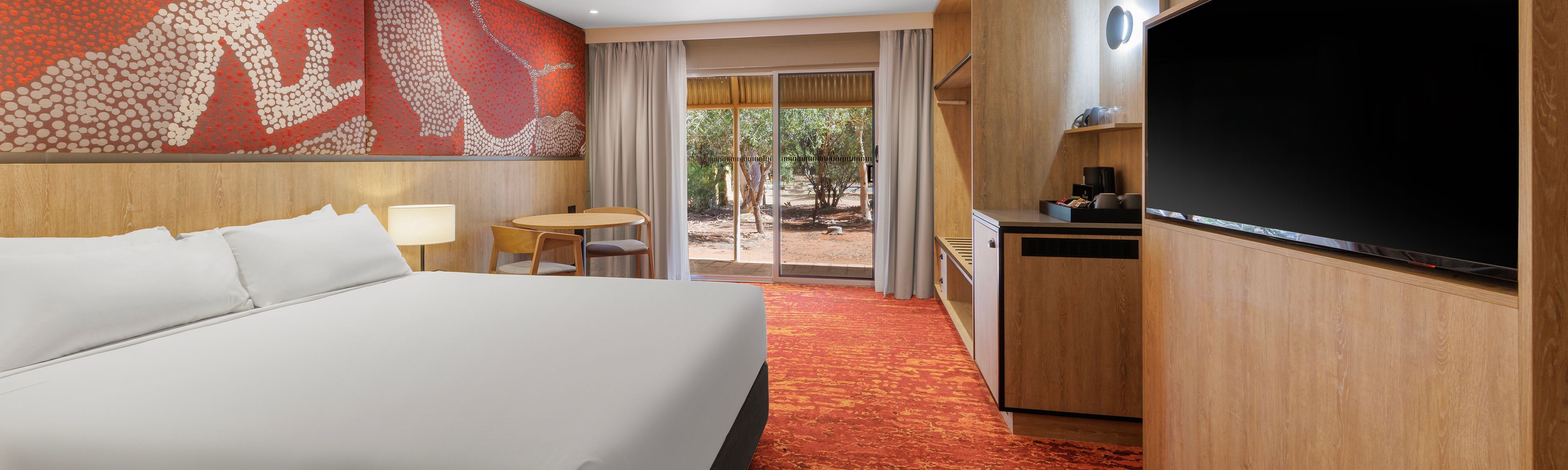 Outback Hotel | Uluṟu-Kata Tjuṯa National Park | Parks Australia