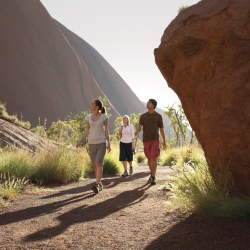 Uluṟu base walk track repairs and temporary closures | Uluṟu-Kata Tjuṯa ...